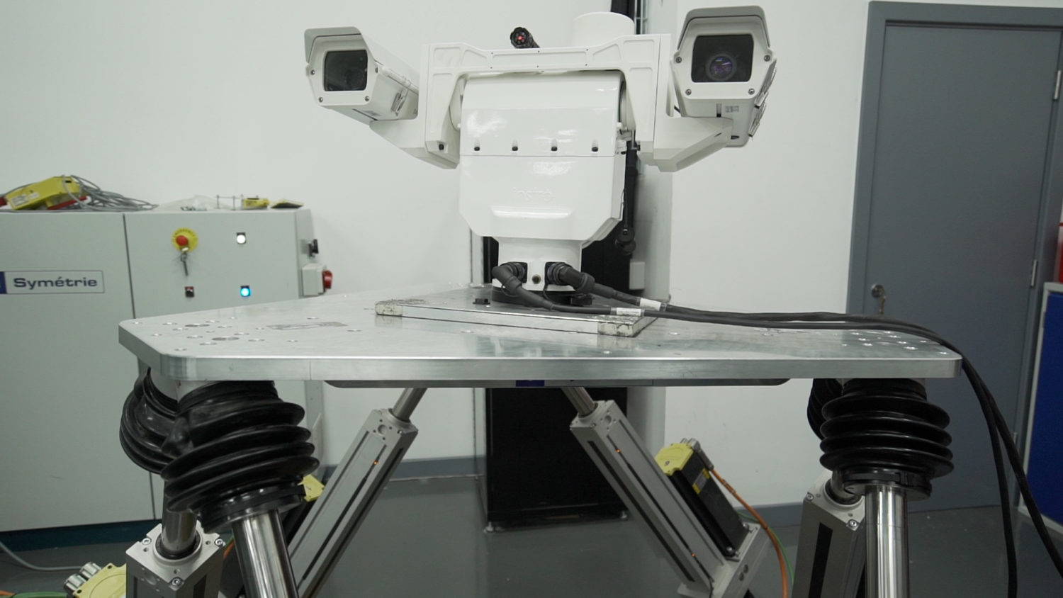 Precision manufacturing services - Instro